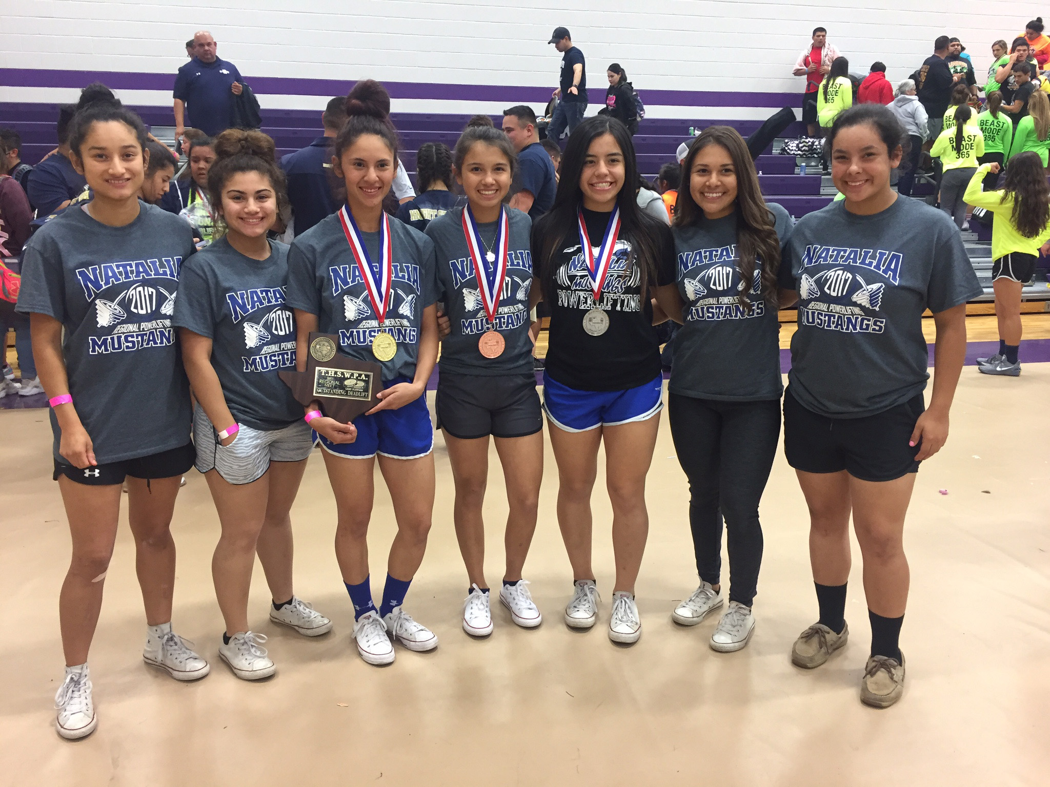 Lady Mustangs set for State powerlifting meet – The Devine News