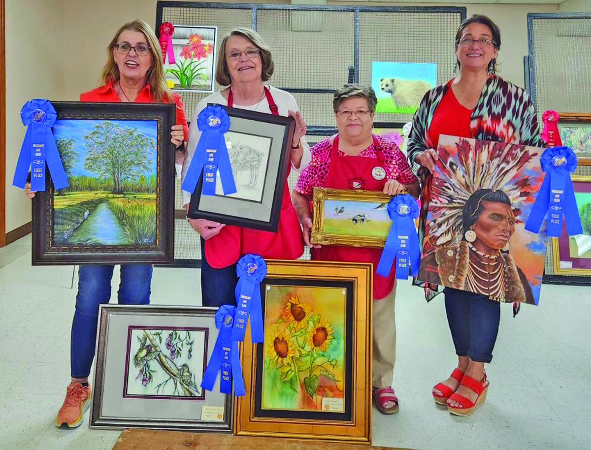 Local artists place in Lytle Friendship Art Club show – The Devine News