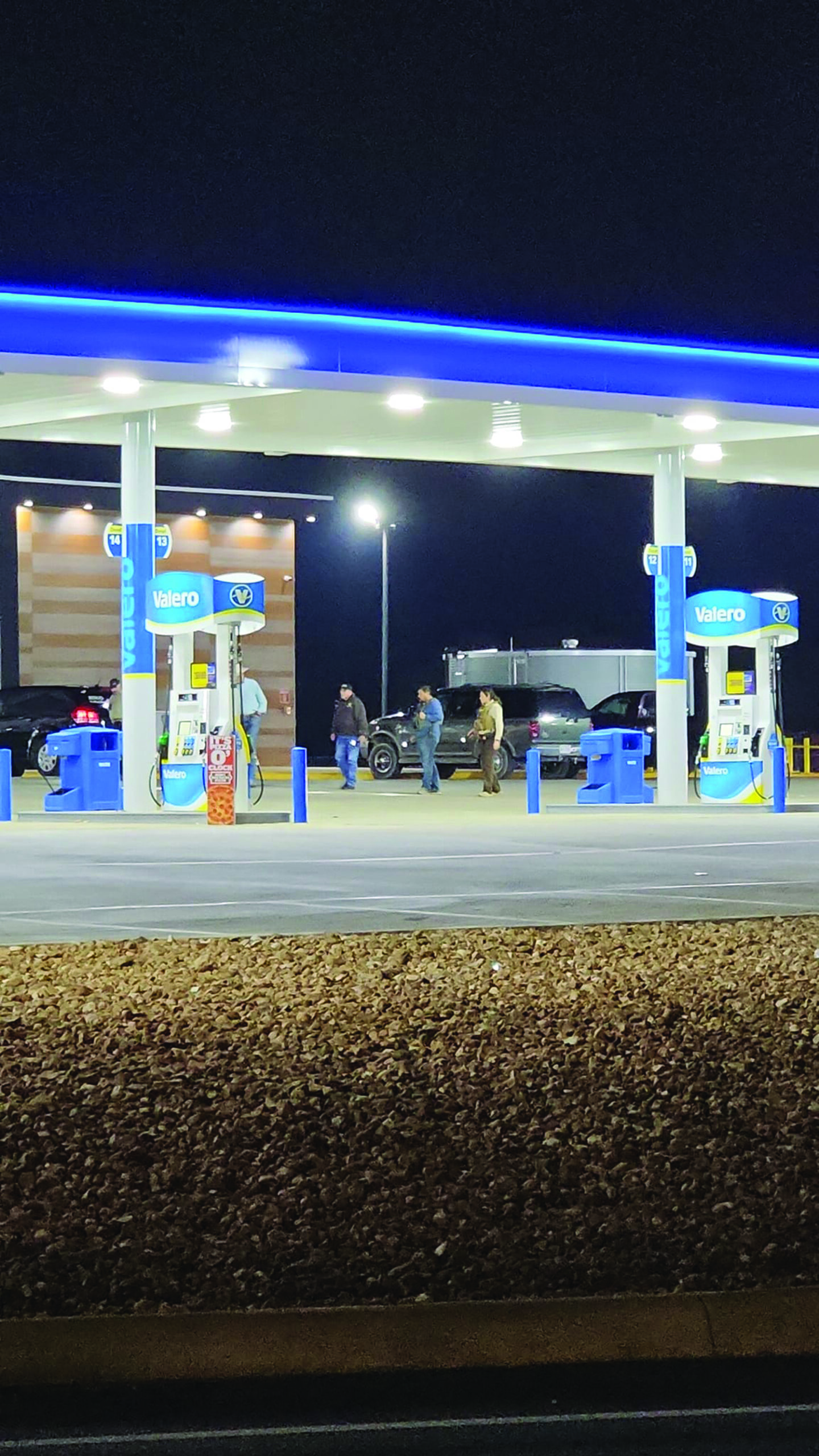 Chicago murder fugitive in standoff here – The Devine News