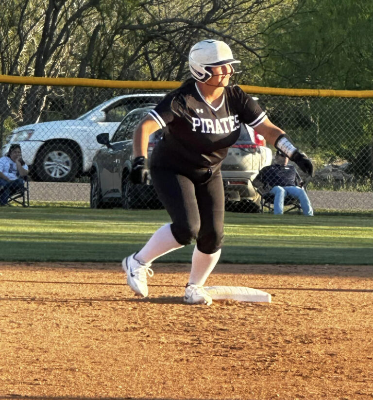 Lady Pirate Softball Highlights – The Devine News