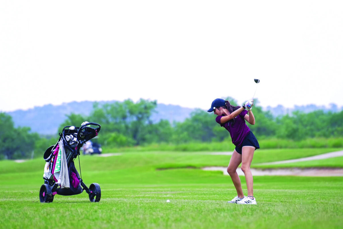 State Golf – The Devine News