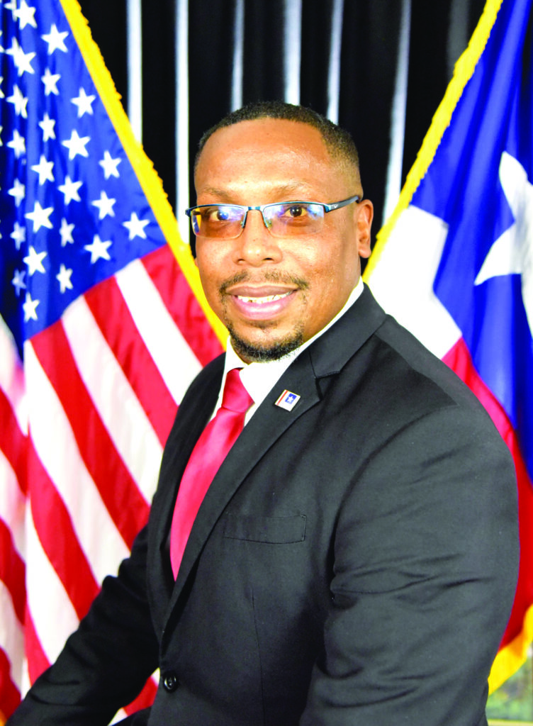 Devine hires Joe Brown III new Chief of Police – The Devine News