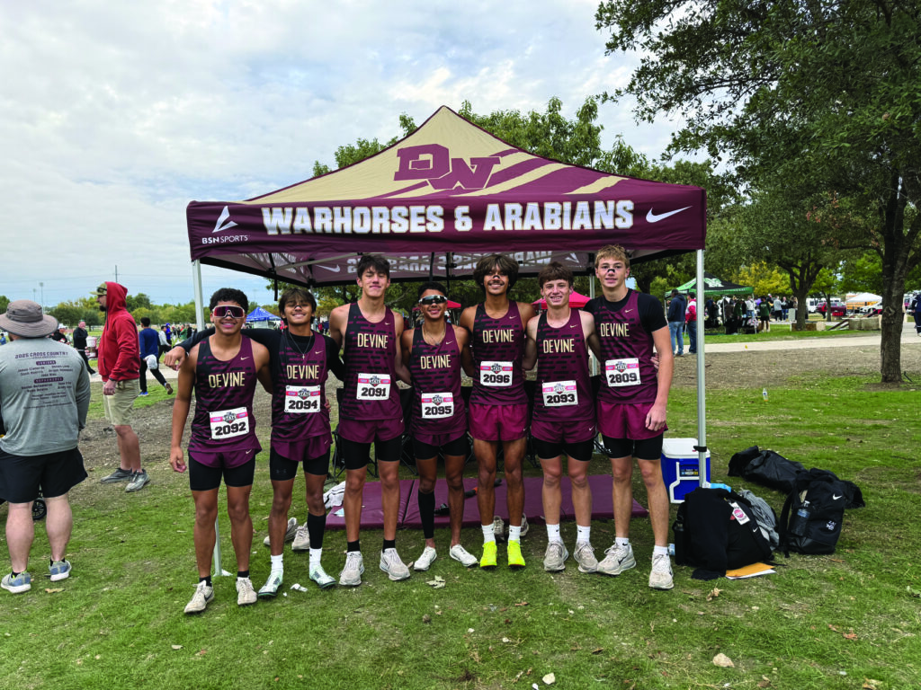 Warhorses make school history at State Cross Country Meet – The Devine News