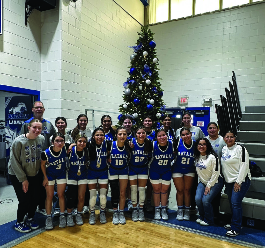 Lady Mustangs stride through Natalia Classic Tourney – The Devine News